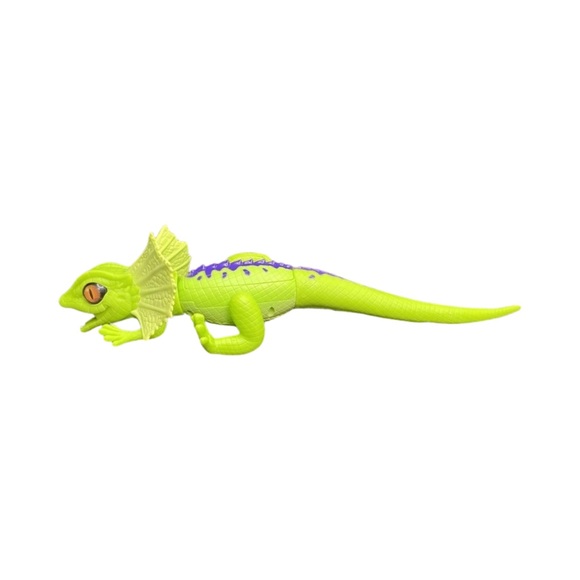 Toys | Zuru Robo Alive Robotic Green Lizard Toy Realistic Crawling ...